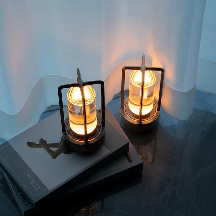 Evo | Rechargeable LED Table Lamp